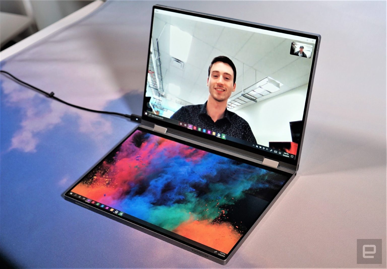 Dell showed off two folding Windows 10 laptops #CES2020