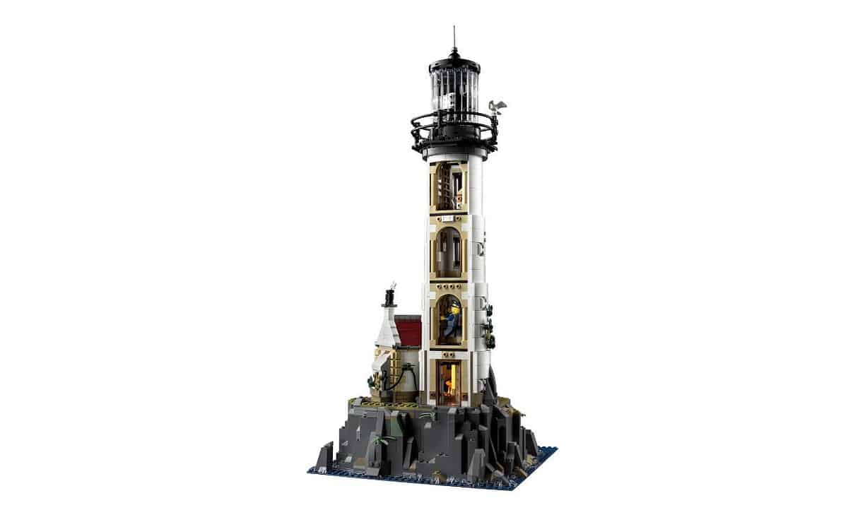 Lego is releasing a motorized lighthouse with rotating Fresnel lens on ...